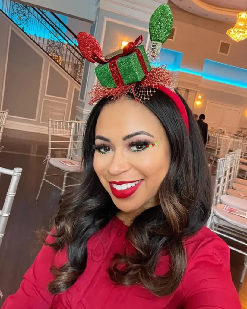 Alex Holley Age, Husband, Salary, Height, Net Worth, Ethnicity, Bio