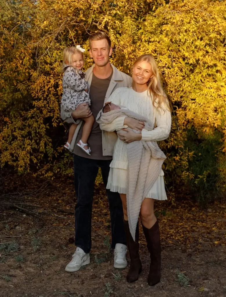 Bella Weems-Lambert Husband, Age, Net Worth, Sister, Parents