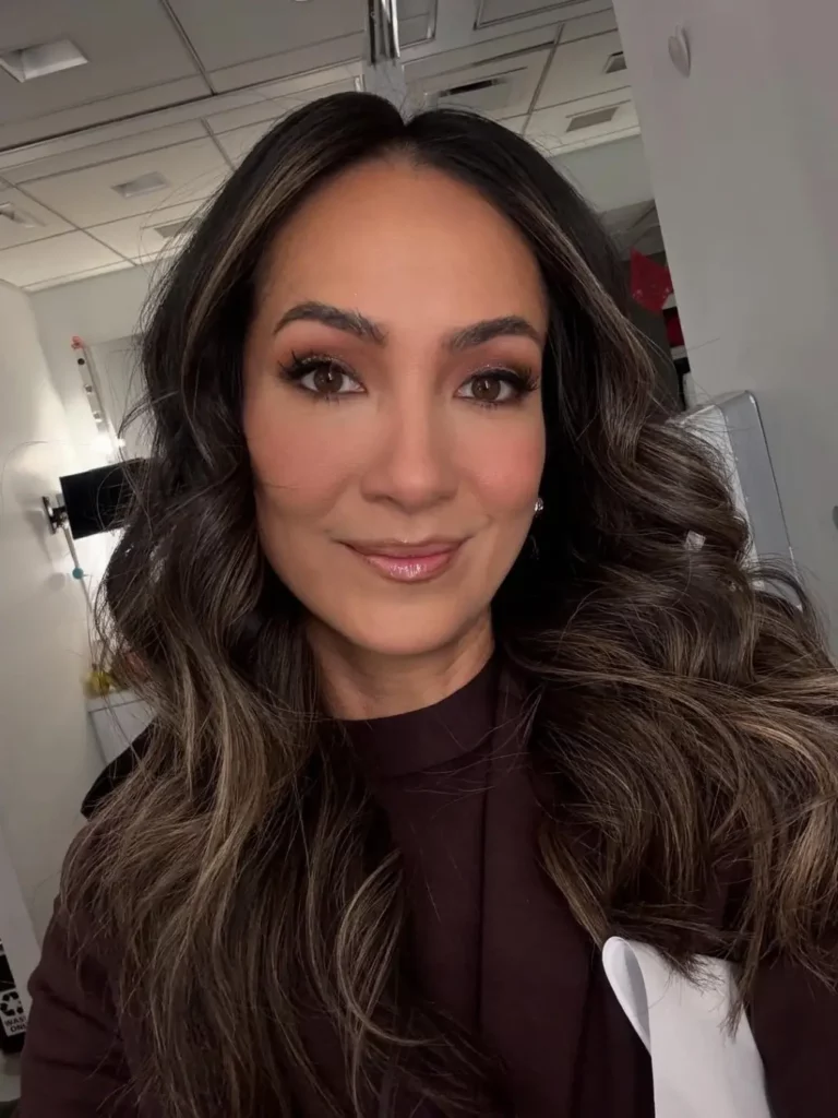 Lydia Hu Nationality, Age, Height, Ethnicity, Husband, Net Worth